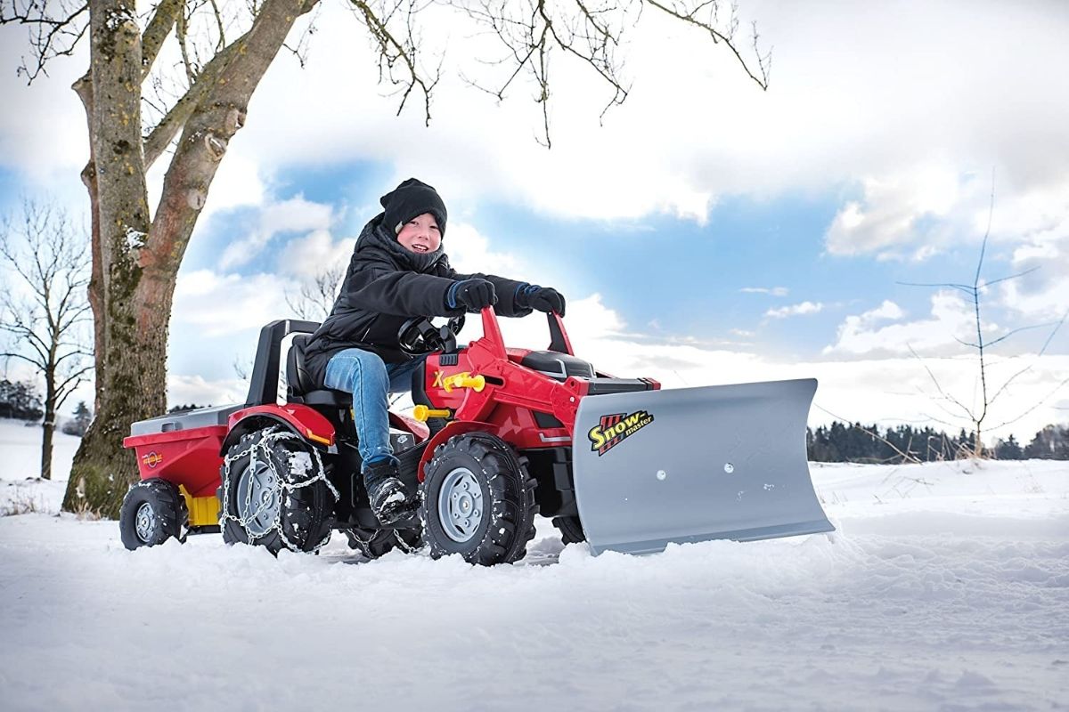 This $80 Snow Plow Toy Lets Kids Clear Snow With Dad - alt_driver