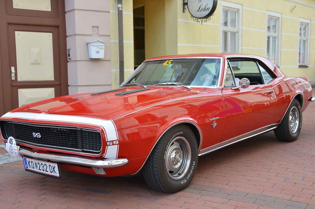 16 Cars of the 1960s That Revolutionized Automotive Culture - alt_driver